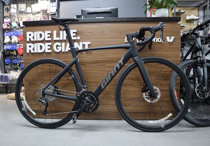 Xe đạp đua siêu nhẹ chuyên nghiệp Giant PCR LTD 2 2025 giá rẻ, chính hãng